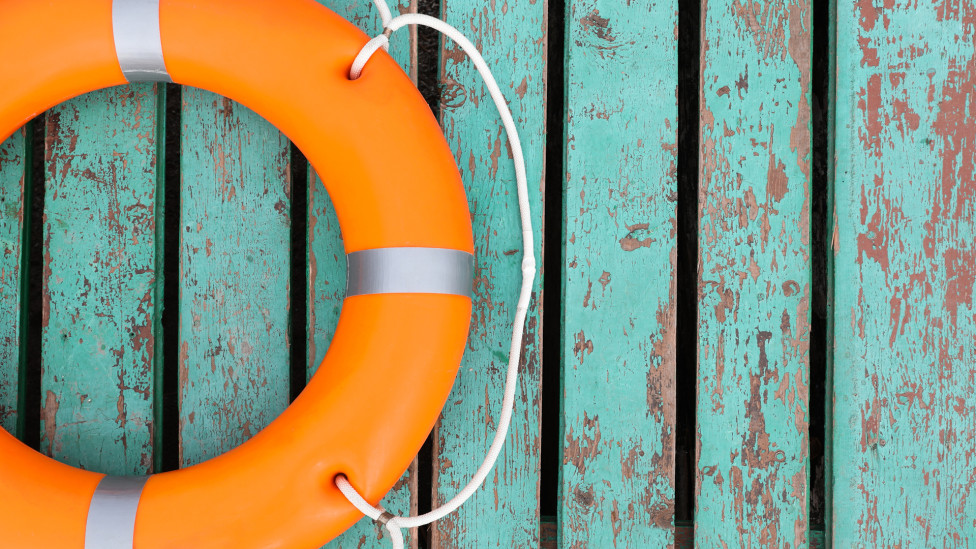 Customer Service: 03. Helping Customers Decrease Expenses - HSI